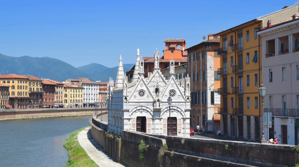 Santa Maria della Spina Church, Pisa - Love from Tuscany
